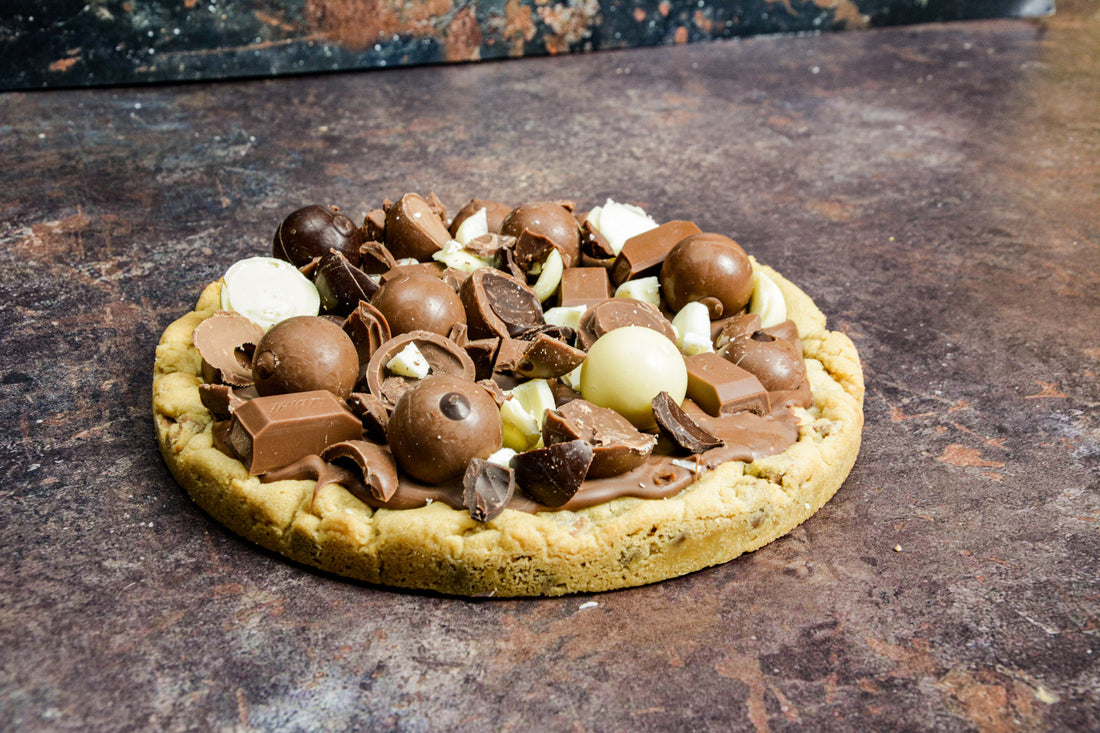 LOADED Lindt 1KG Cookie – Thomas Cookie Co